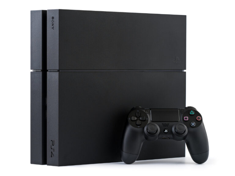 Can PS4 Stand Vertically Without Stand? (Explained) | WhatsaByte