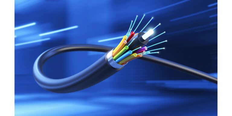 Can Fiber Optic Cables Break? (Explained) | WhatsaByte