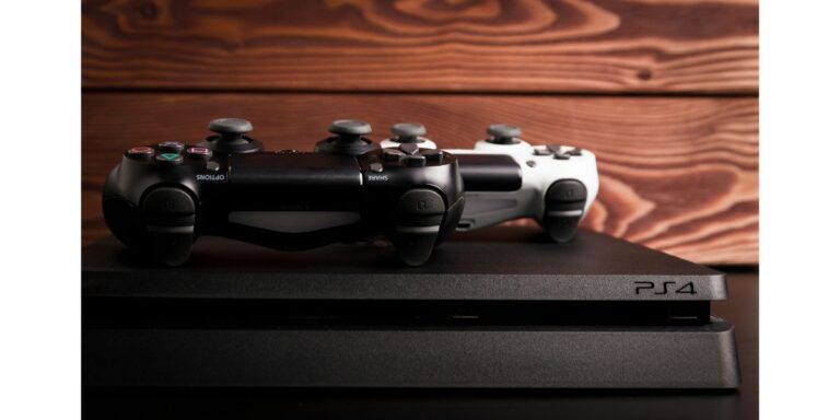 Why Won't My PS4 Controller Connect While Charging? (Explained ...