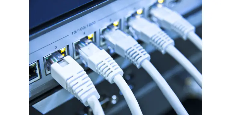 Does an Ethernet Switch Slow Down Internet Speed? (Explained) | WhatsaByte