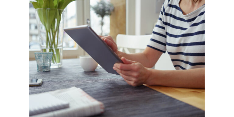 How Can I Find Out How Old My Tablet Is? (Explained) | WhatsaByte